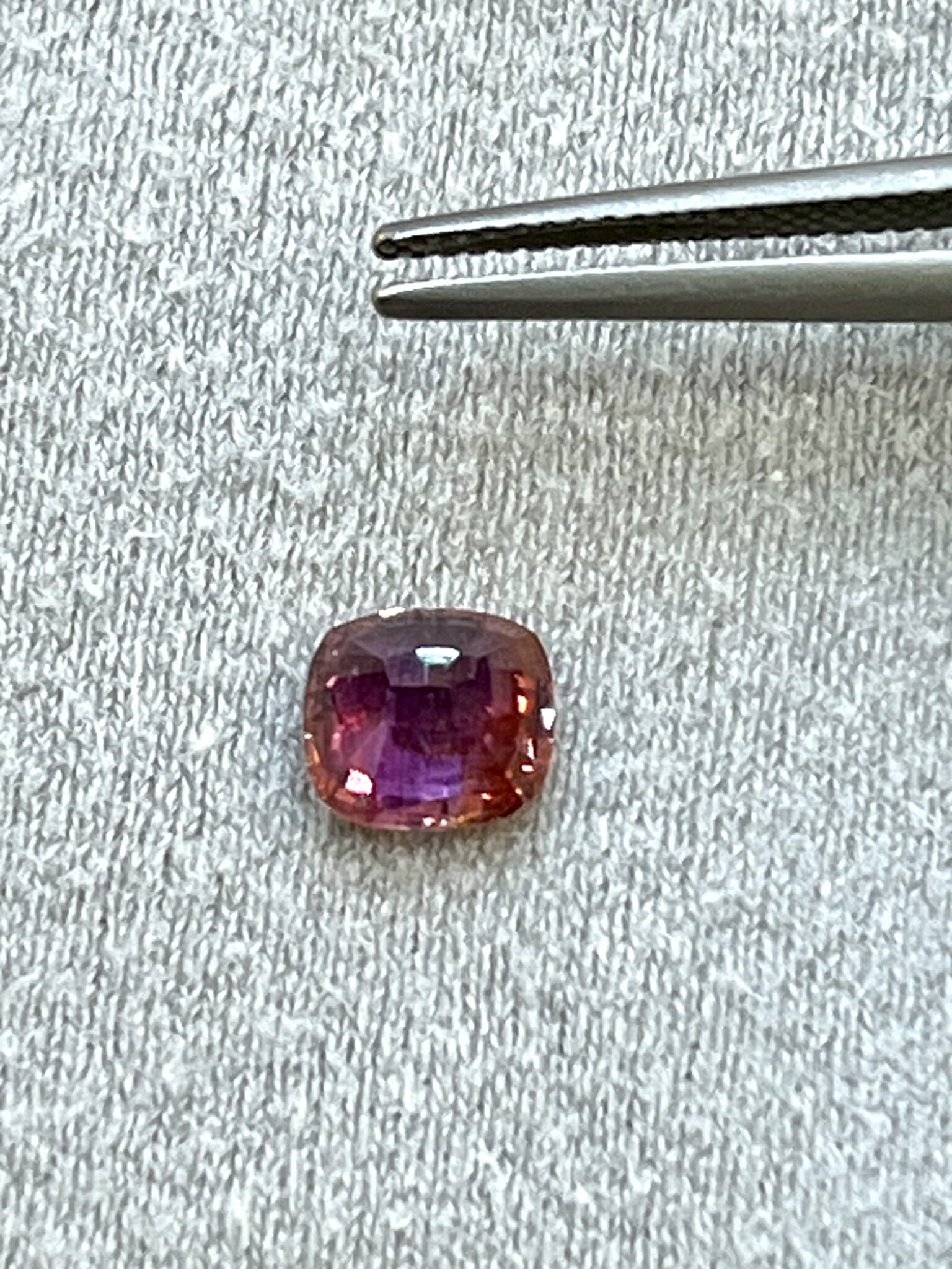 Natural “Pomegranate” Padparadscha Sapphire – Lihiniya Gems